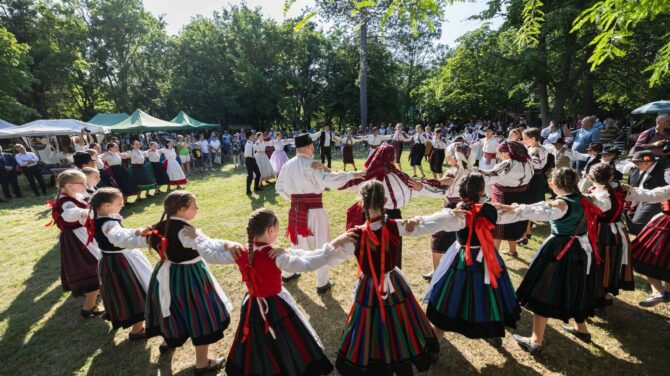 Kezdődik a Tatai Sokadalom népművészeti fesztivál - SZEKSZÁRDI HÍREK